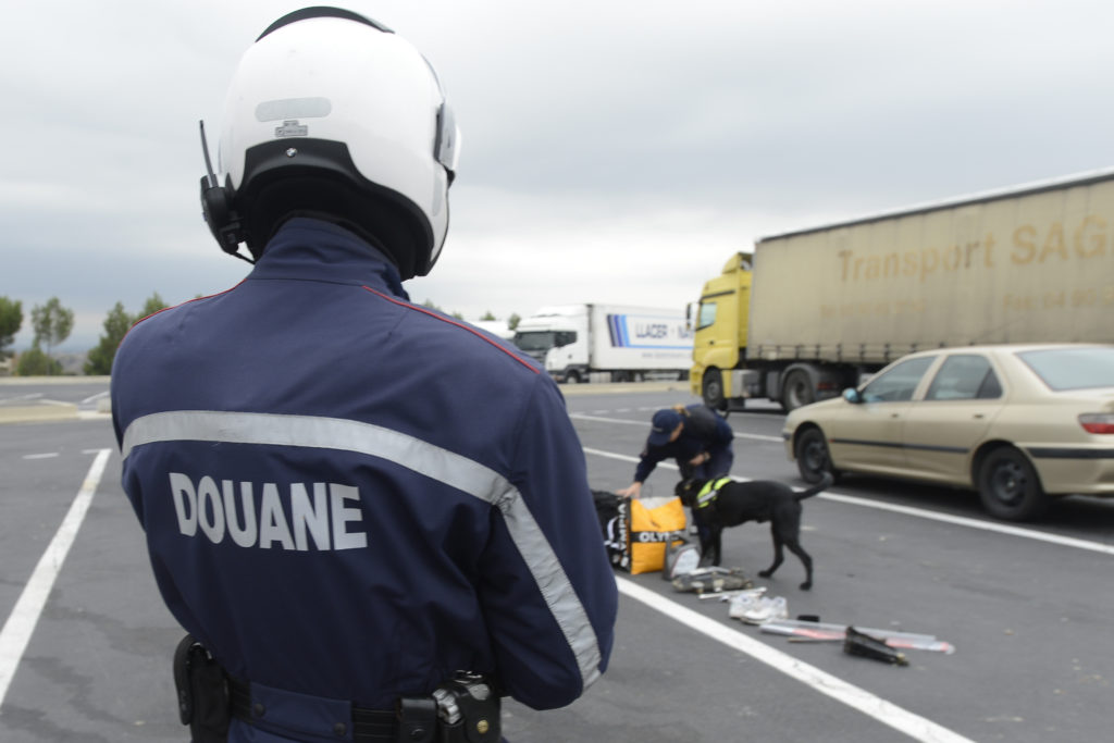 Interview : Joris, agent de constatation des douanes