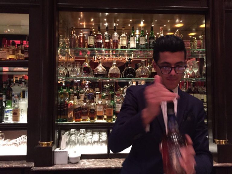 George V, Crillon, Ludovic Chafer est un habitué des palaces. Portrait ...